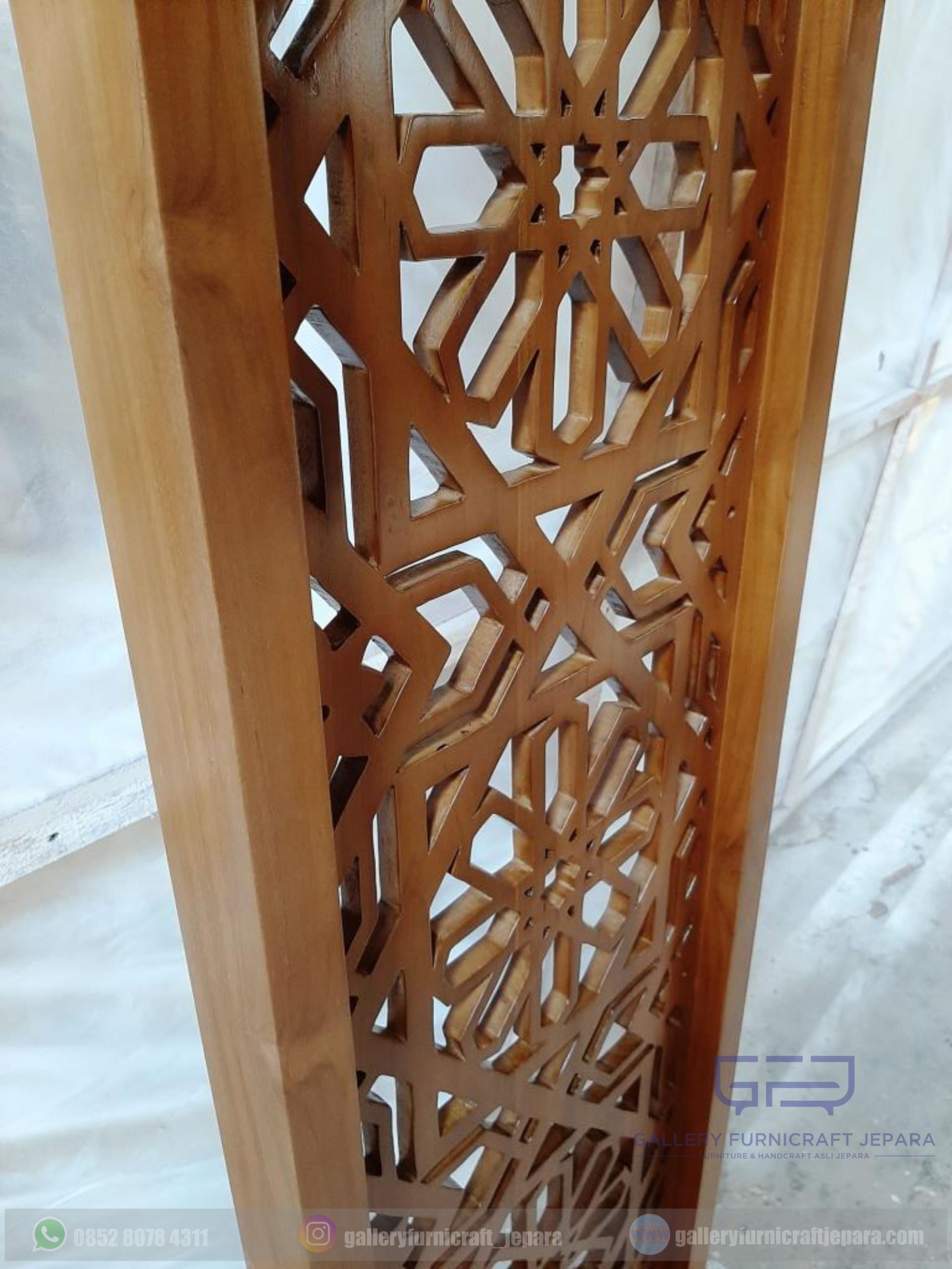 Mihrab Masjid Ukiran Jati Jepara 196x300cm – Gallery Furnicraft Jepara