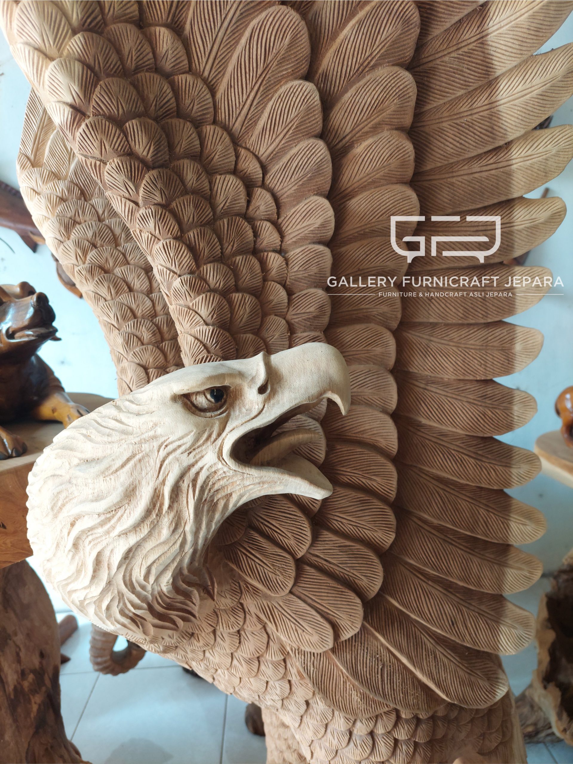 Patung Elang Kayu Suar Solid 180cm – Gallery Furnicraft Jepara
