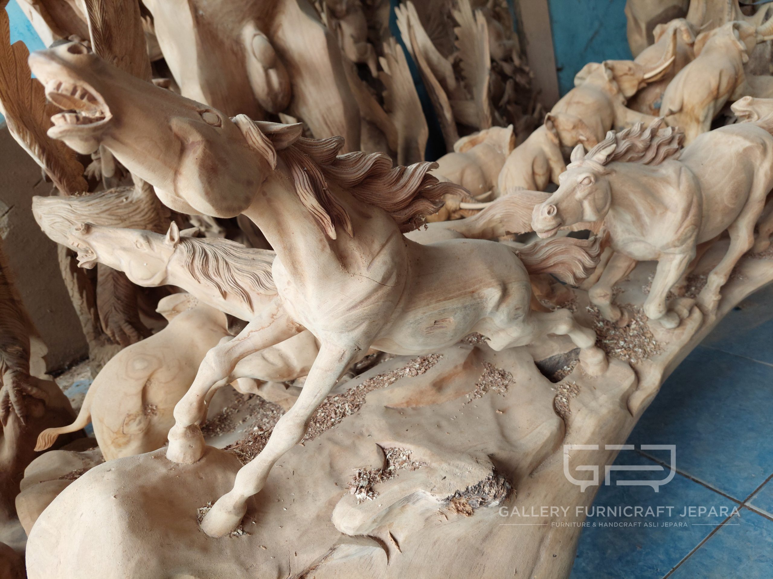 Relief Patung Kuda Kayu Jati Solid – panjang 240cm – Gallery Furnicraft ...