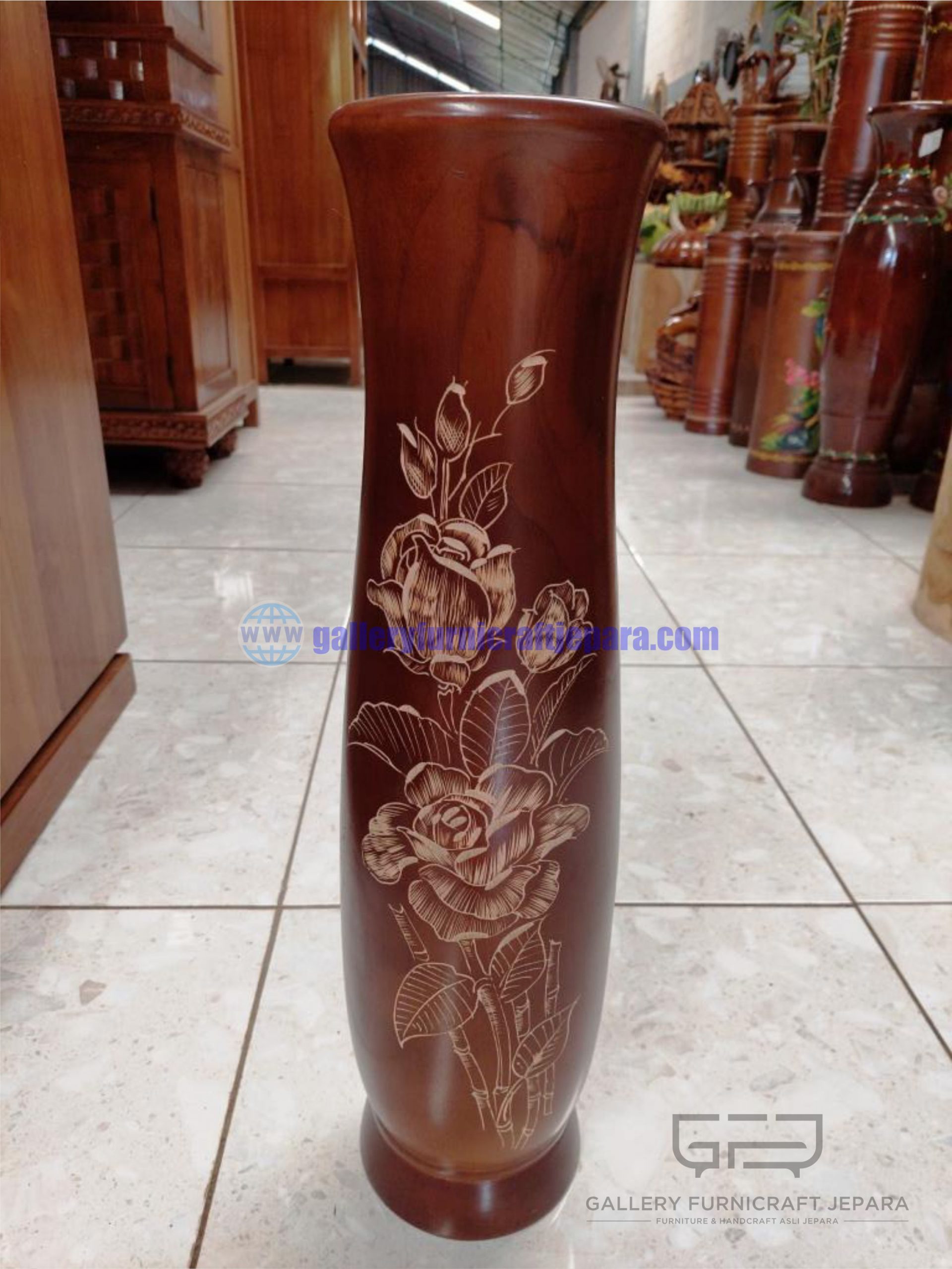 Vas Bunga Kayu Jati 60cm – 001 – Gallery Furnicraft Jepara