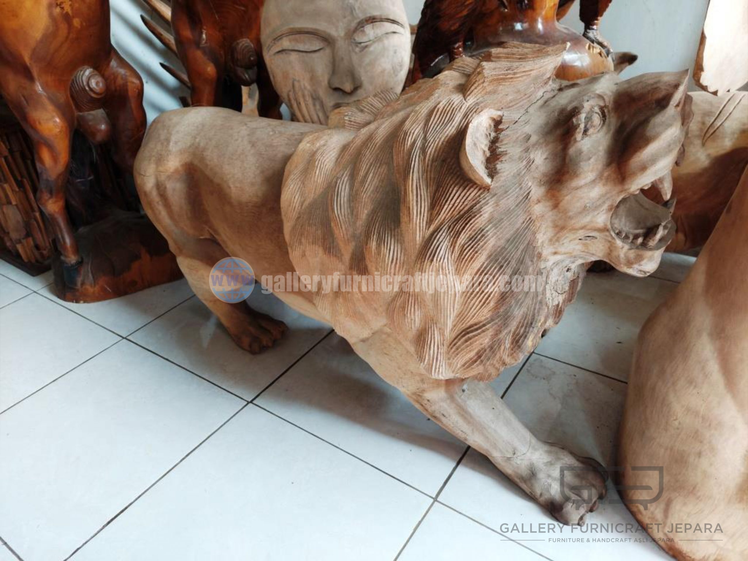 Patung Singa Kayu Trembesi Solid – 110x60cm – Gallery Furnicraft Jepara