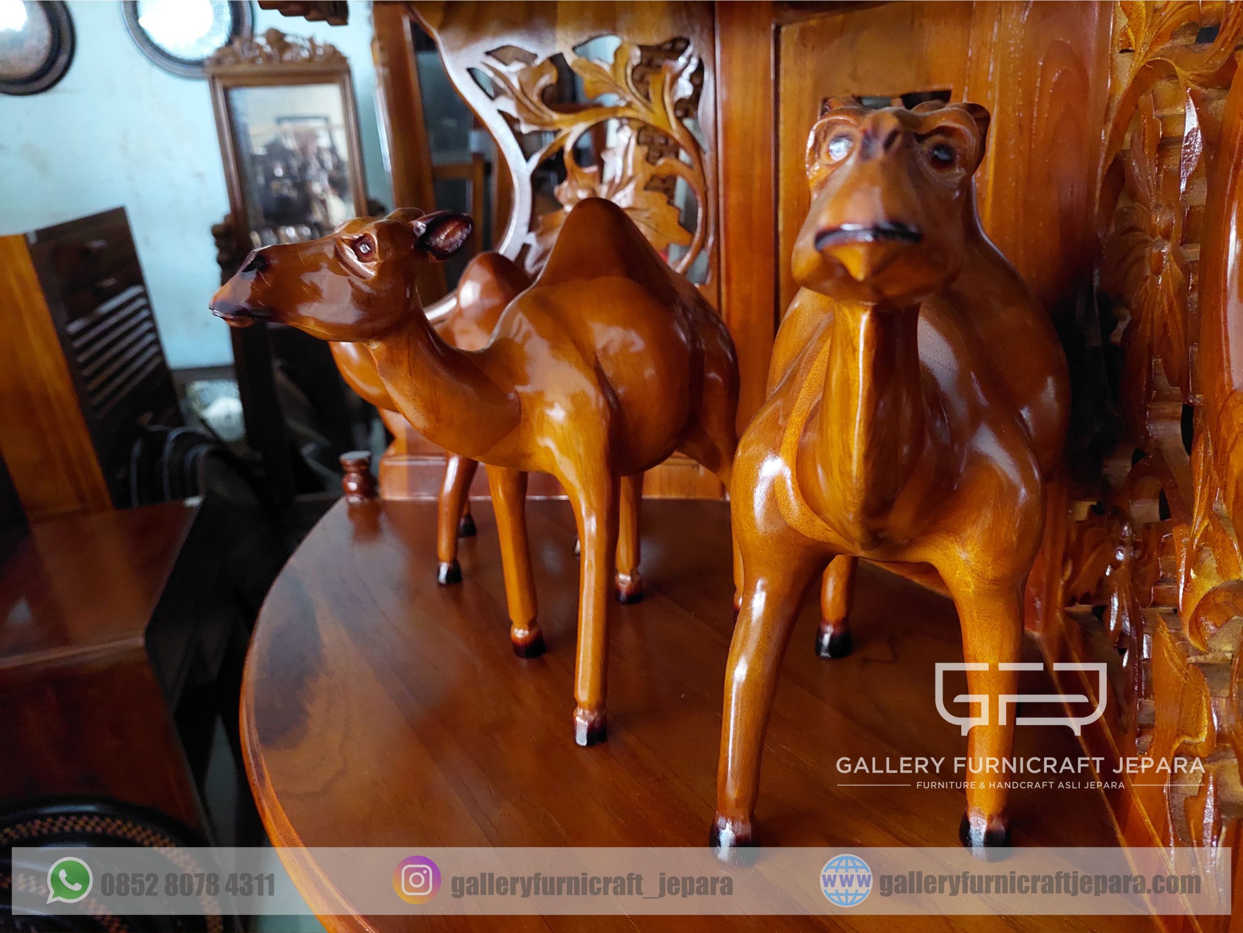 Patung Dekorasi Set Unta kayu Jati – Gallery Furnicraft Jepara