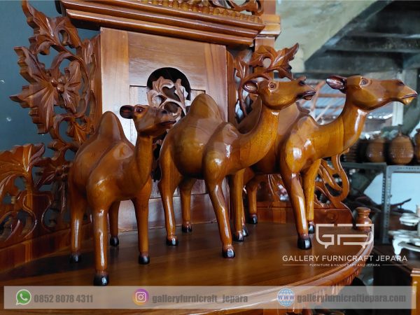 Patung Dekorasi Set Unta kayu Jati – Gallery Furnicraft Jepara